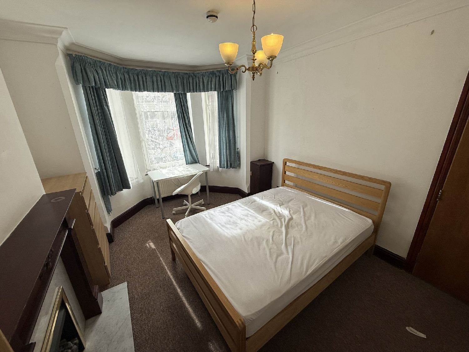 Rosebery Avenue (D), West Bridgford, Nottingham - Ref: 25352 - Purple ...